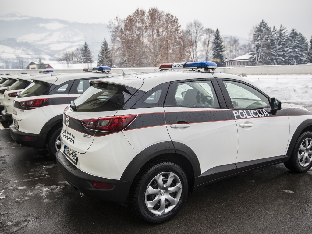 MUP ZDK: Pokušaj ubistva u Kaknju, jedna osoba izbodena nožem | Z Portal