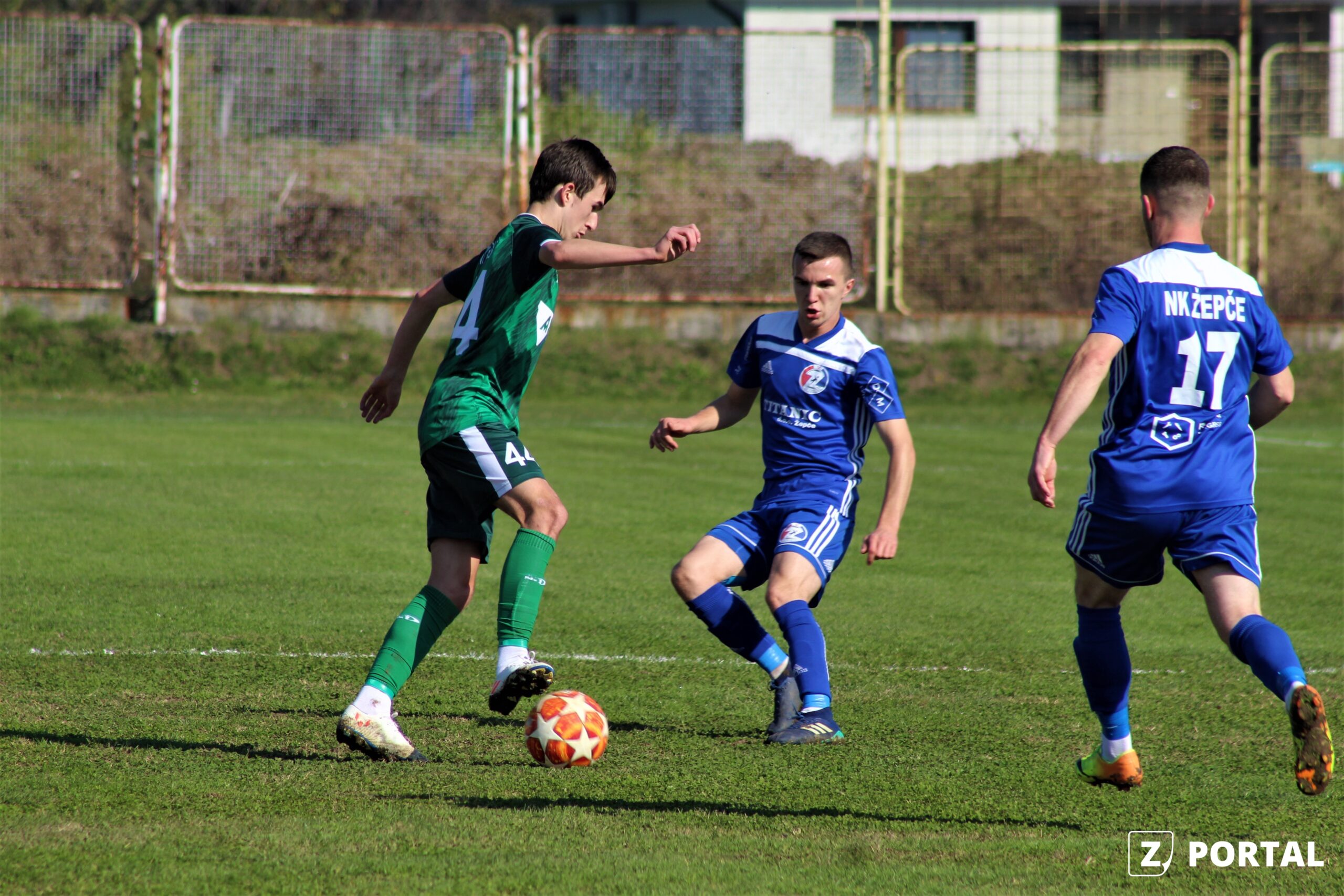 Nogometaši Žepča pobjedom protiv Vareša zadržali prvo mjesto [FOTO] | Z ...