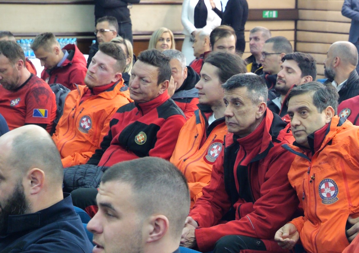 Članovi spasilačkih timova FUCZ i GSS FBiH odlikovani posebnim ...