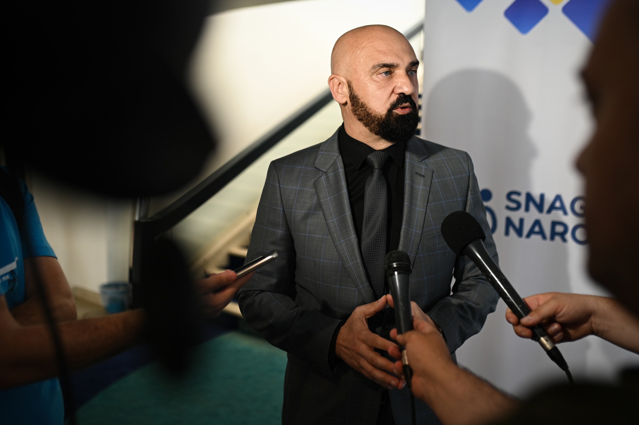 Osnovana Snaga naroda – Isak predsjednik, Mujanović potpredsjednik | Z ...