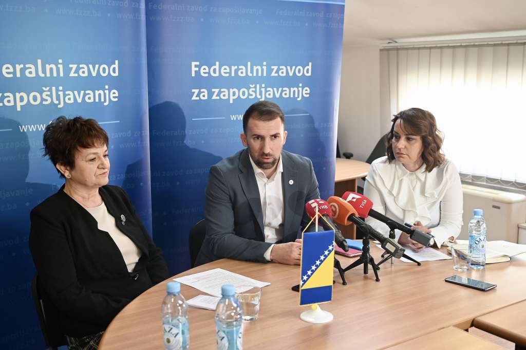 Poznat datum otvaranja javnih poziva Federalnog zavoda | Z Portal